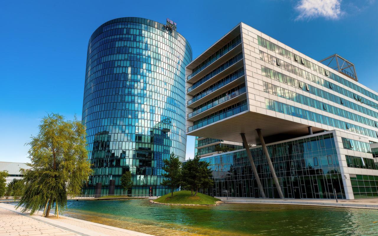 Business Center: living and working space